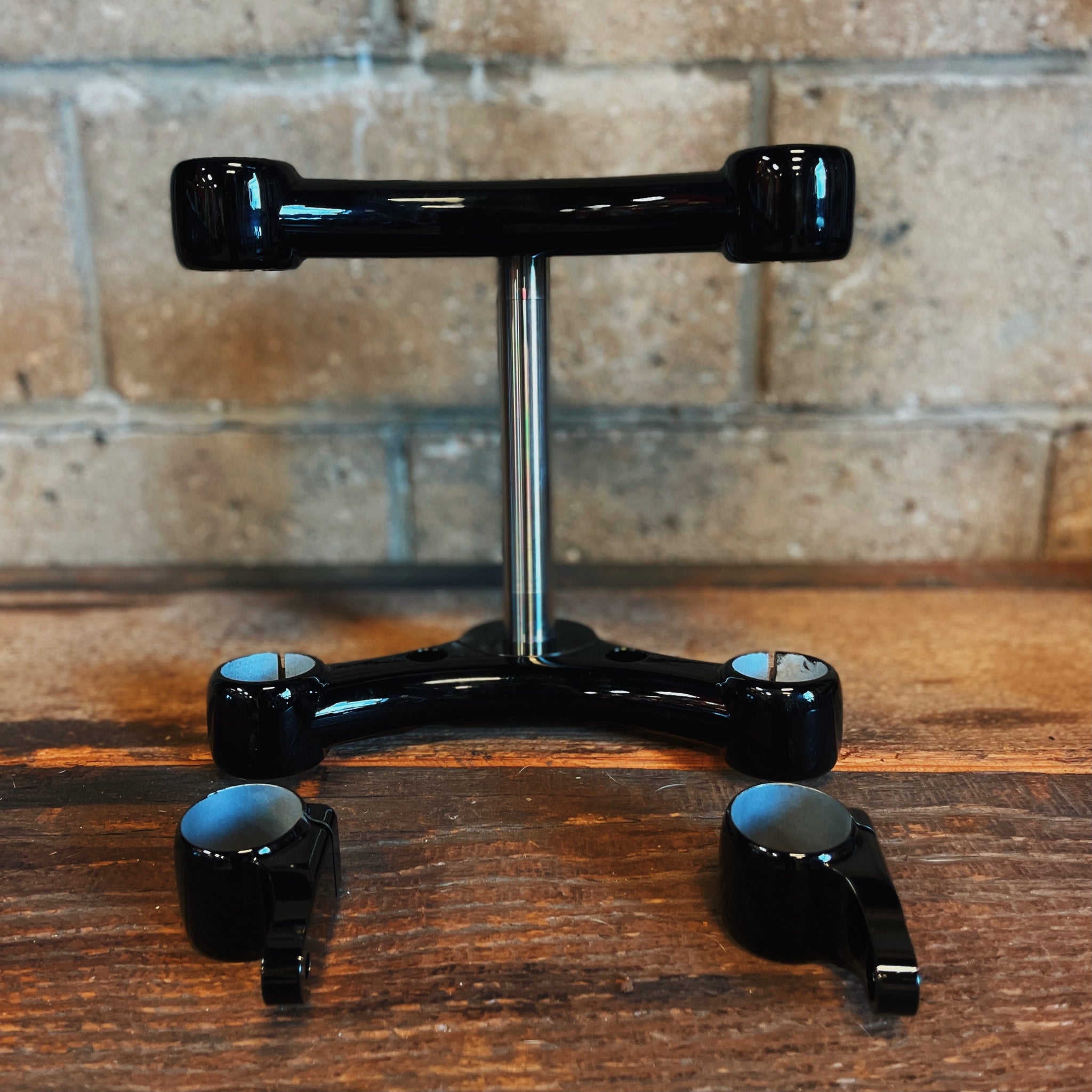 Indian Larry Gloss Black Triple Tree– Indian Larry Motorcycles